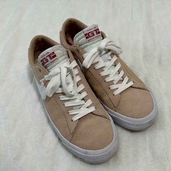 Nike | Shoes | Nike Zoom Bkazer Pro Sb Bio Biege Suede Sneakers ...